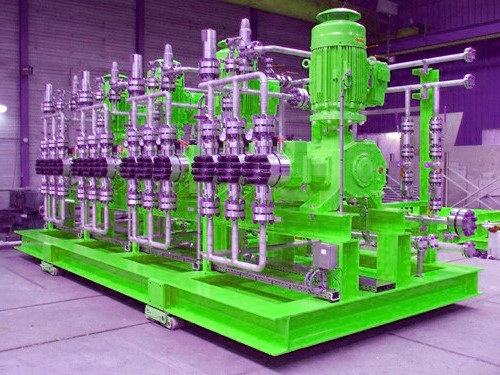 Chemical injection set with three-head pump